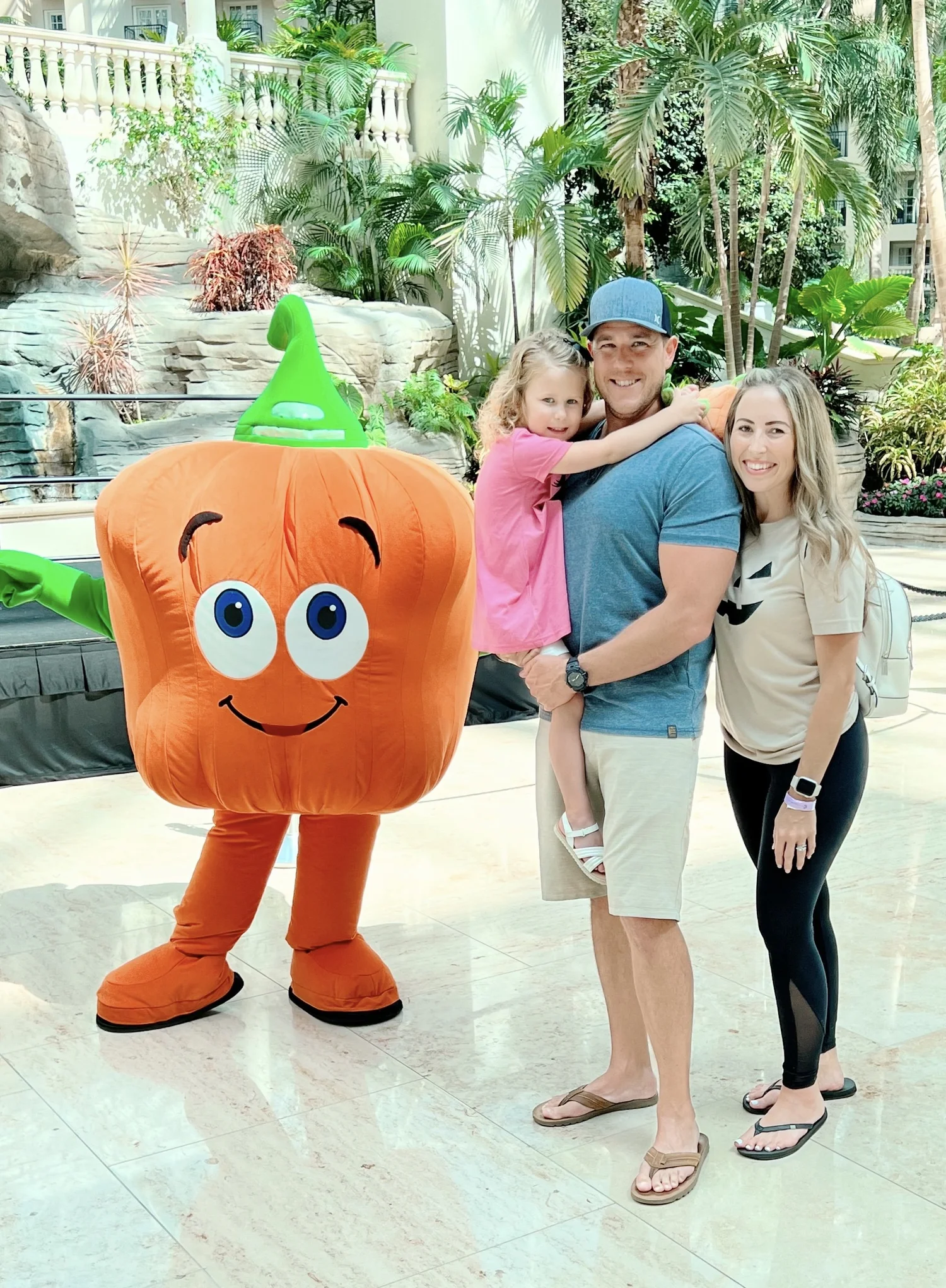 Hosted: Gaylord Palms Resort & Convention Center Goblins & Giggles ...
