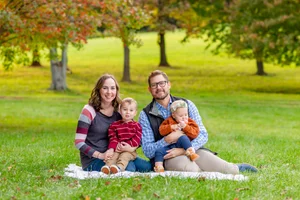 Why a Petite Family Photography Session Could Be the Perfect Fit for ...