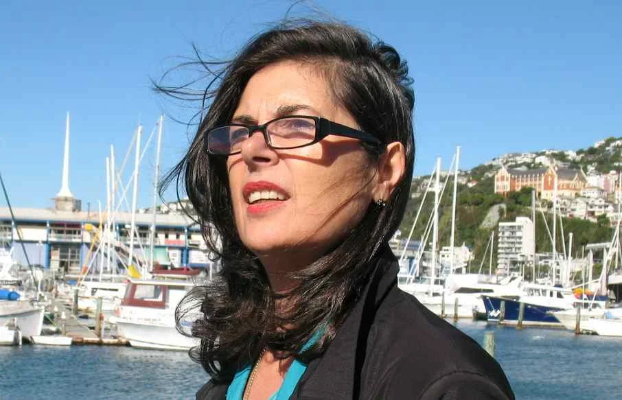 About — Vicky Yiannoutsos