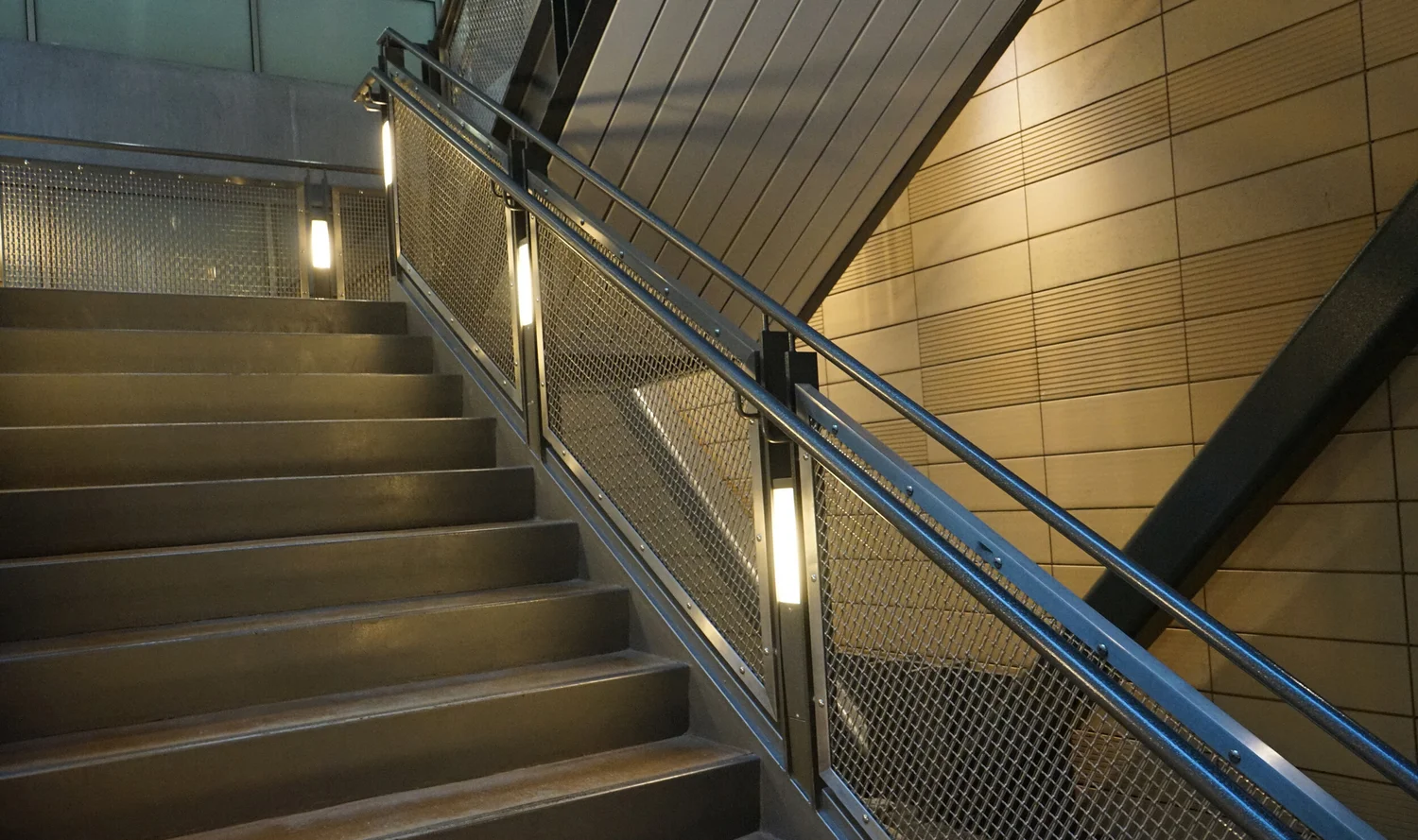 C1392 — Cole Lighting