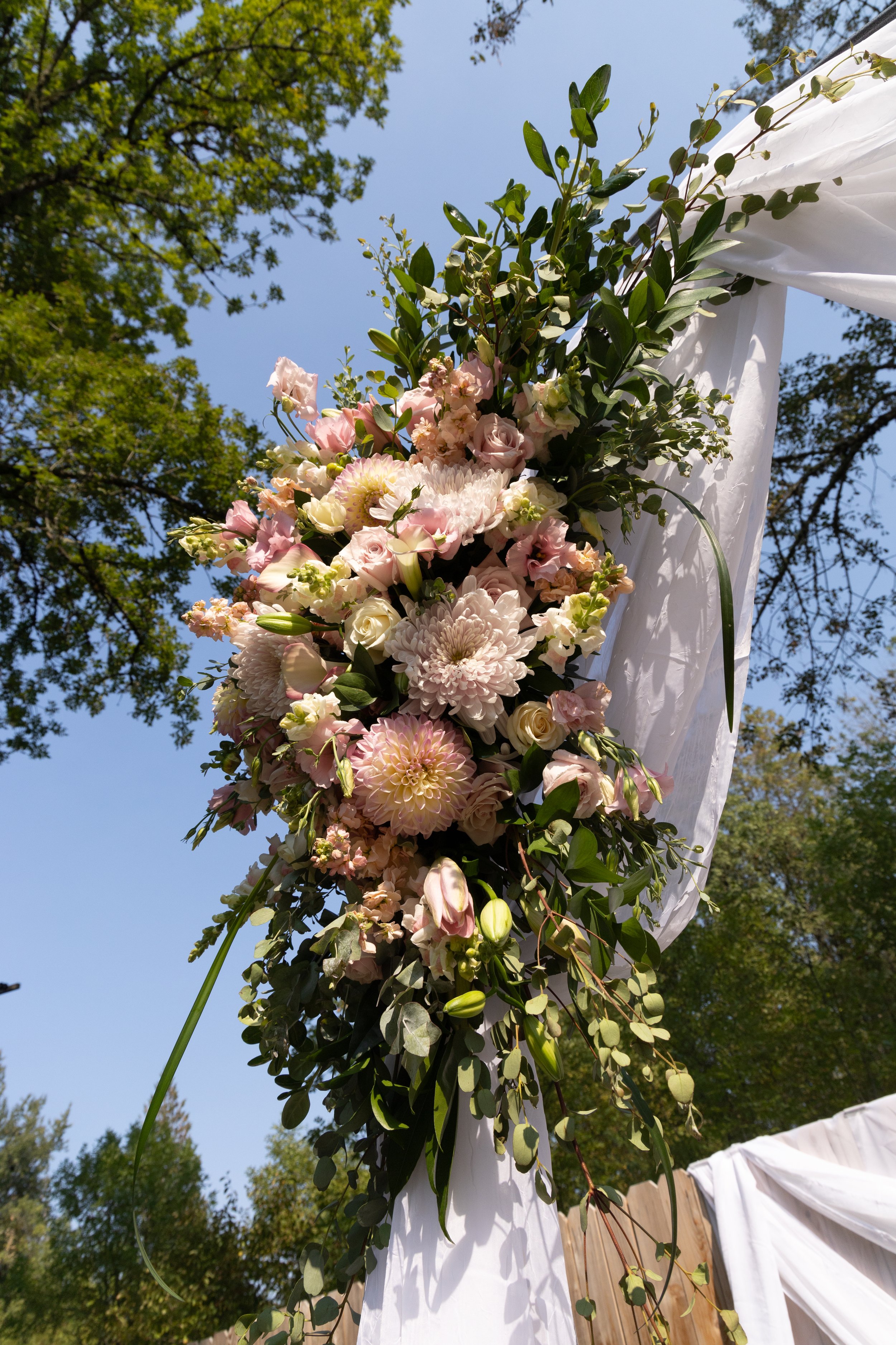 Lakeside Floral | Custom Floral Designs — Lakeside Gardens