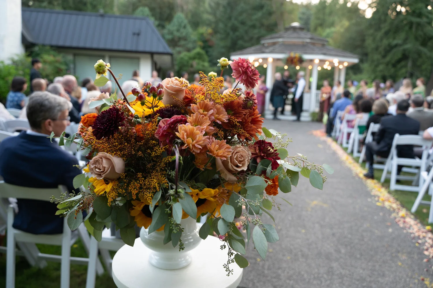 Lakeside Floral | Custom Floral Designs — Lakeside Gardens