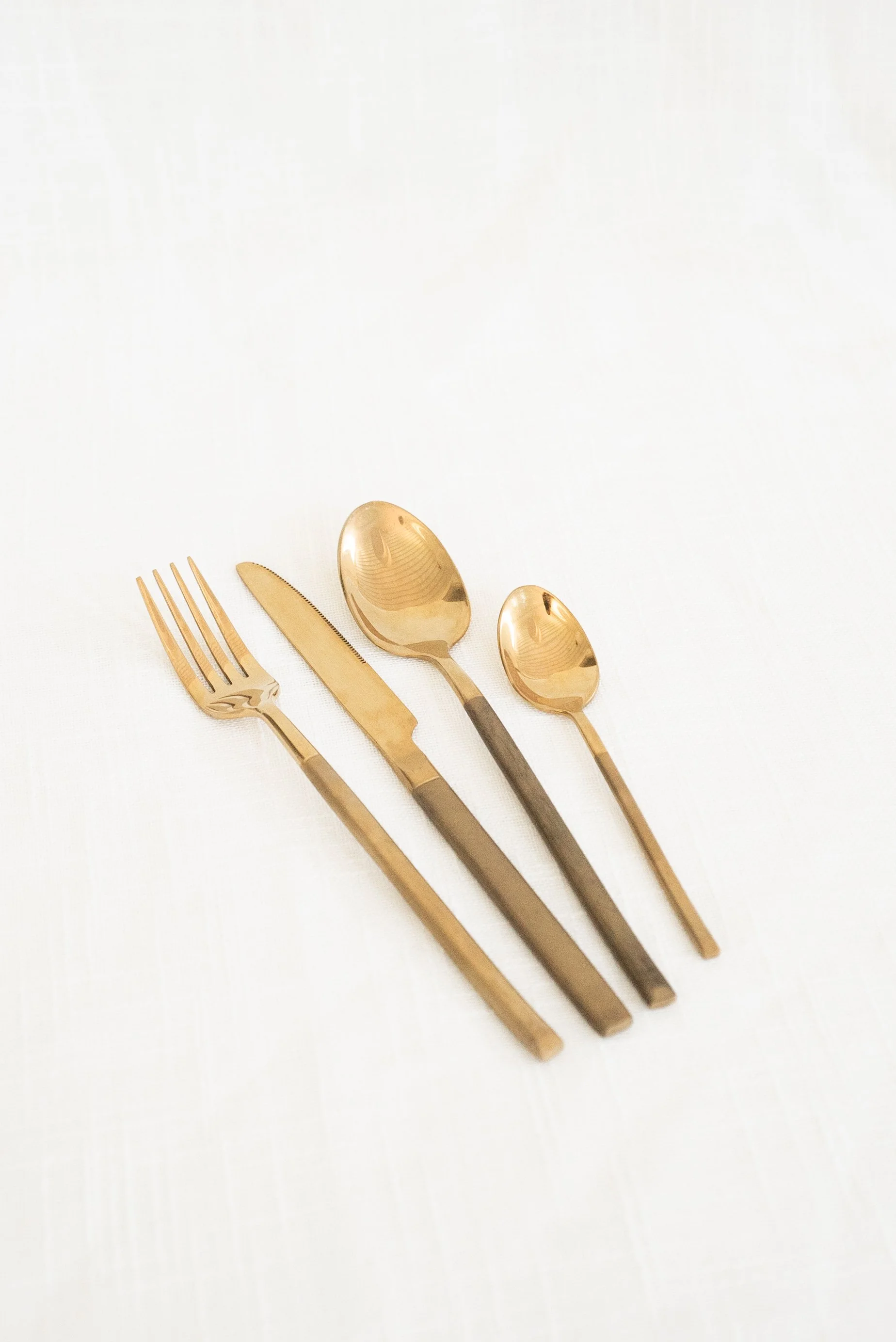 MERCER PLATES — Set The Table