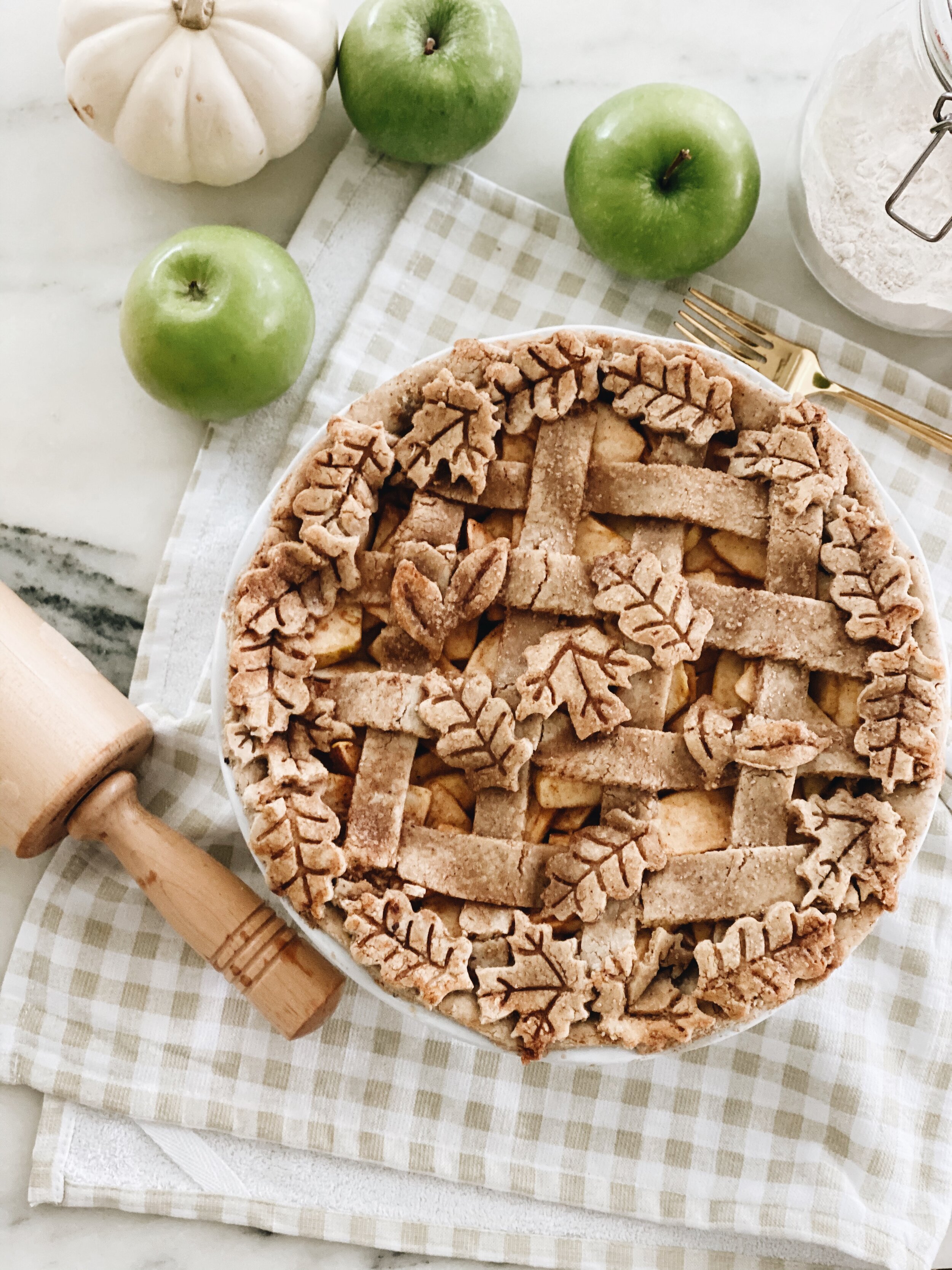 Homemade Apple Pie - Blog - Azure Farm