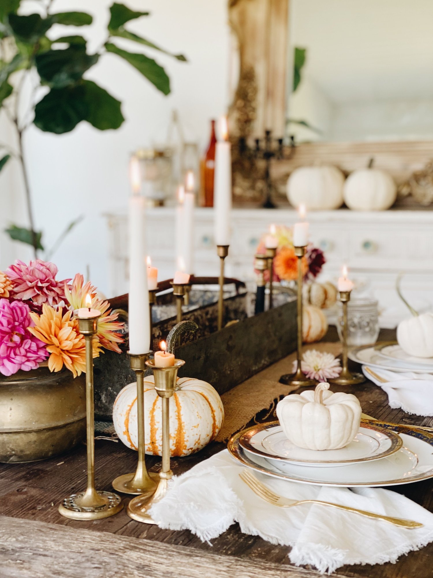 Vintage Fall Table Decor