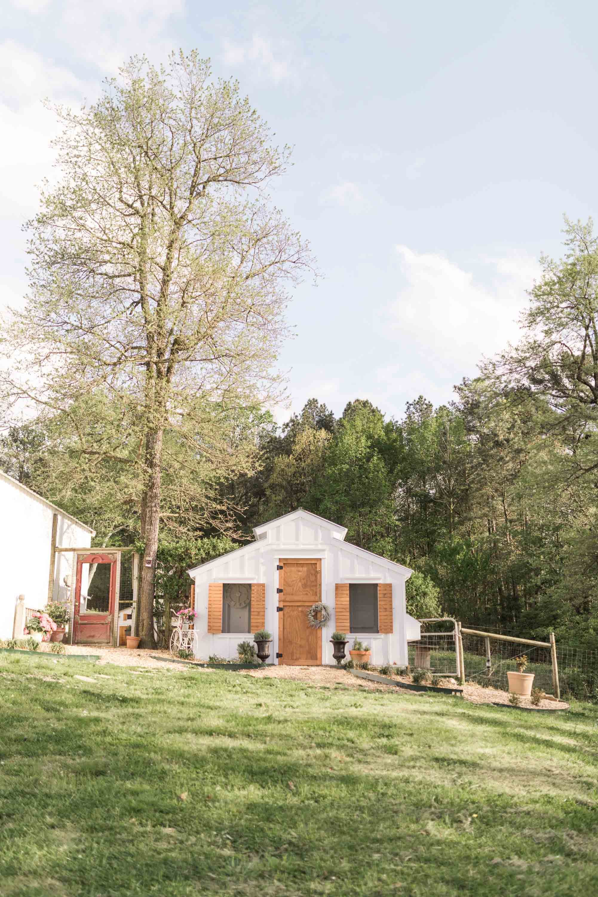 Simple Country Living The Book