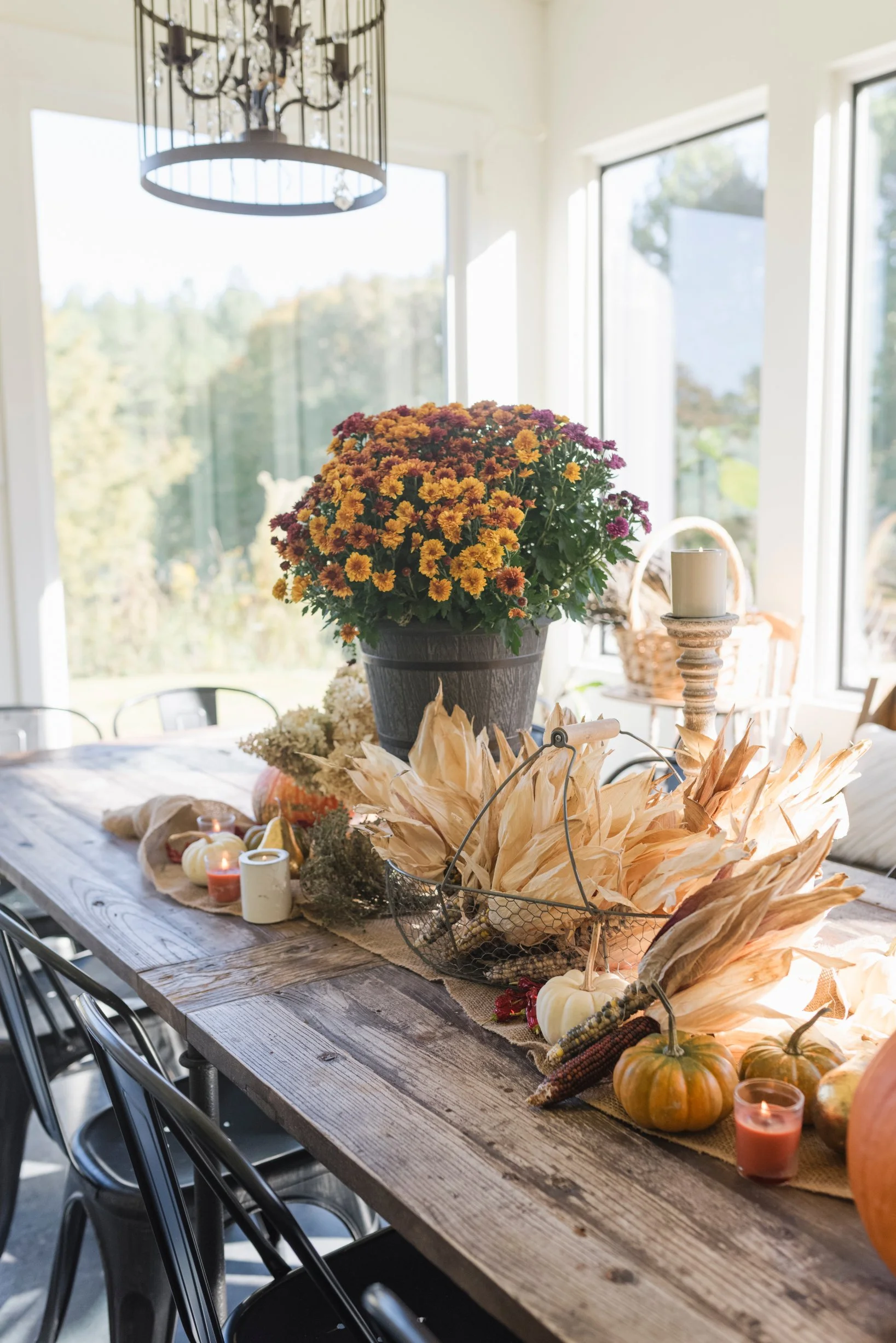 Thanksgiving Table Decorating Ideas Using Natural & Foraged Items