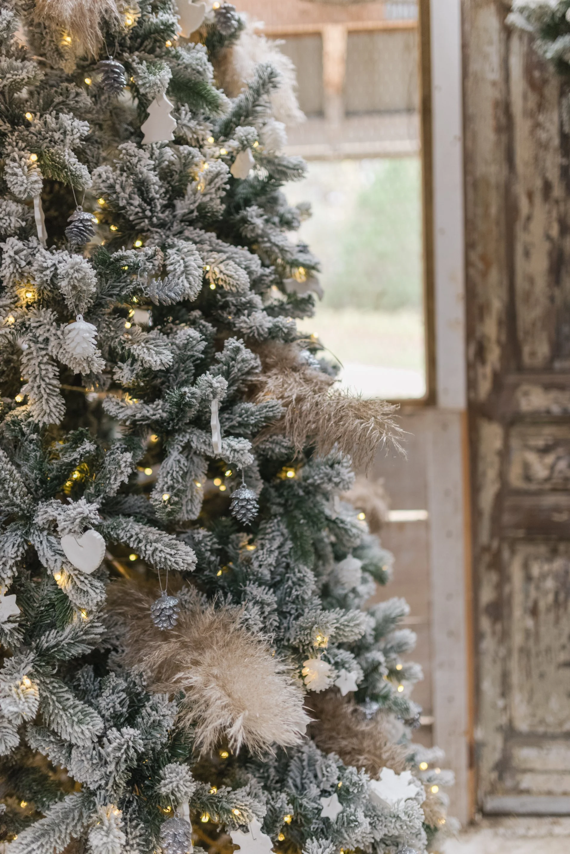 A Farm-Themed Christmas Tree With Handmade Ornaments