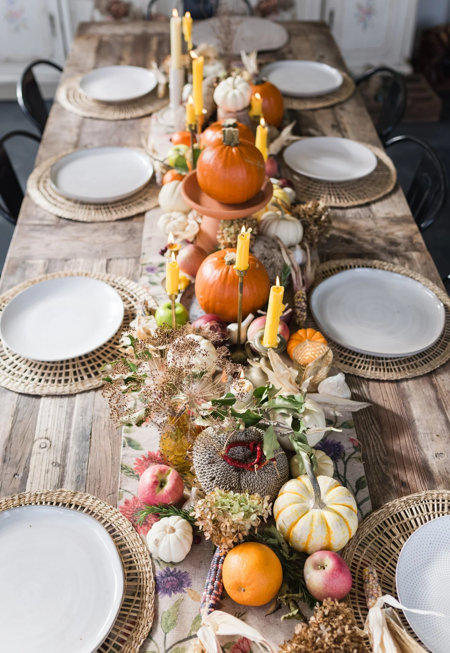 Thanksgiving Table Decorating Ideas Using Natural & Foraged Items