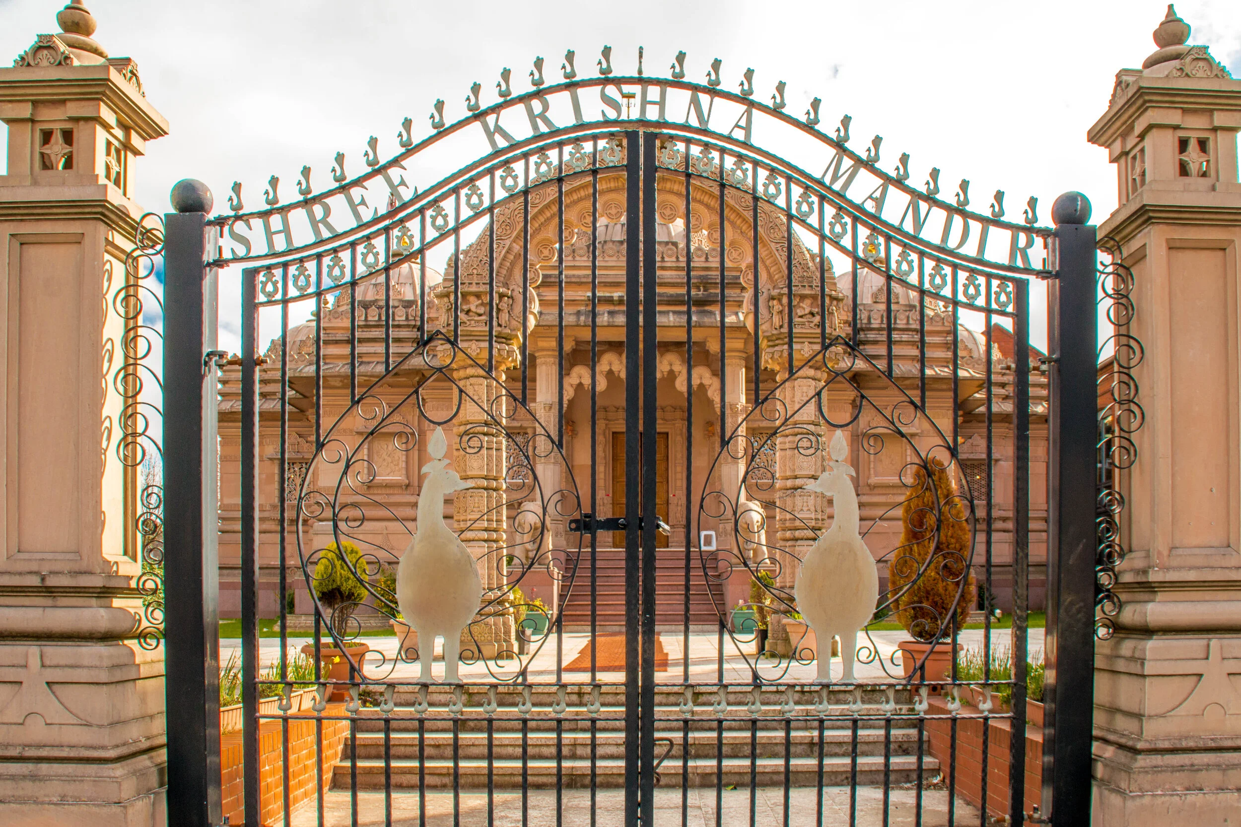 Contact Us — Shree Krishna Mandir (West Bromwich)