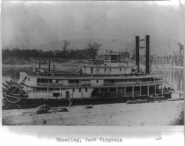 Steamboats in the 1800s — Frontier Life