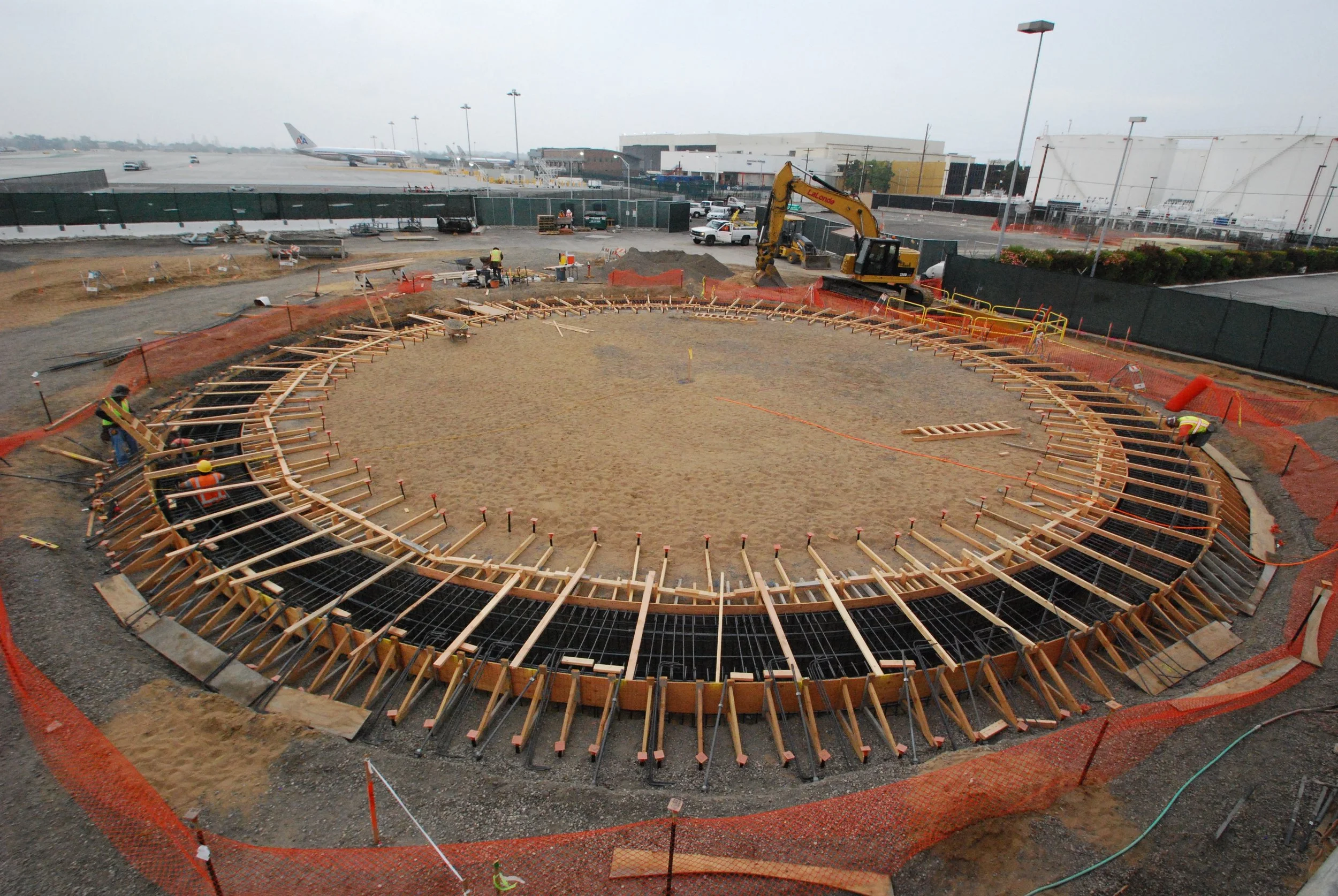 LAX Hanger Demolition and Deluge System Modifications — Evans Brothers Inc.