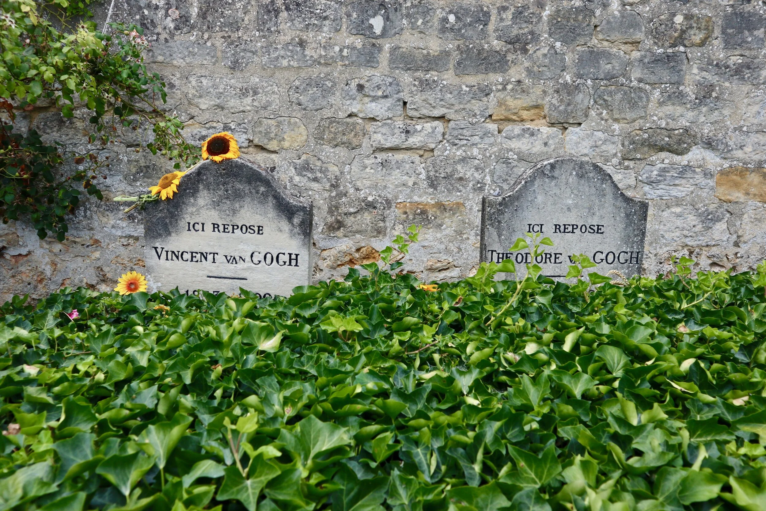 AUVERS-SUR-OISE - French Town in Which Vincent Van Gogh Painted And Was ...