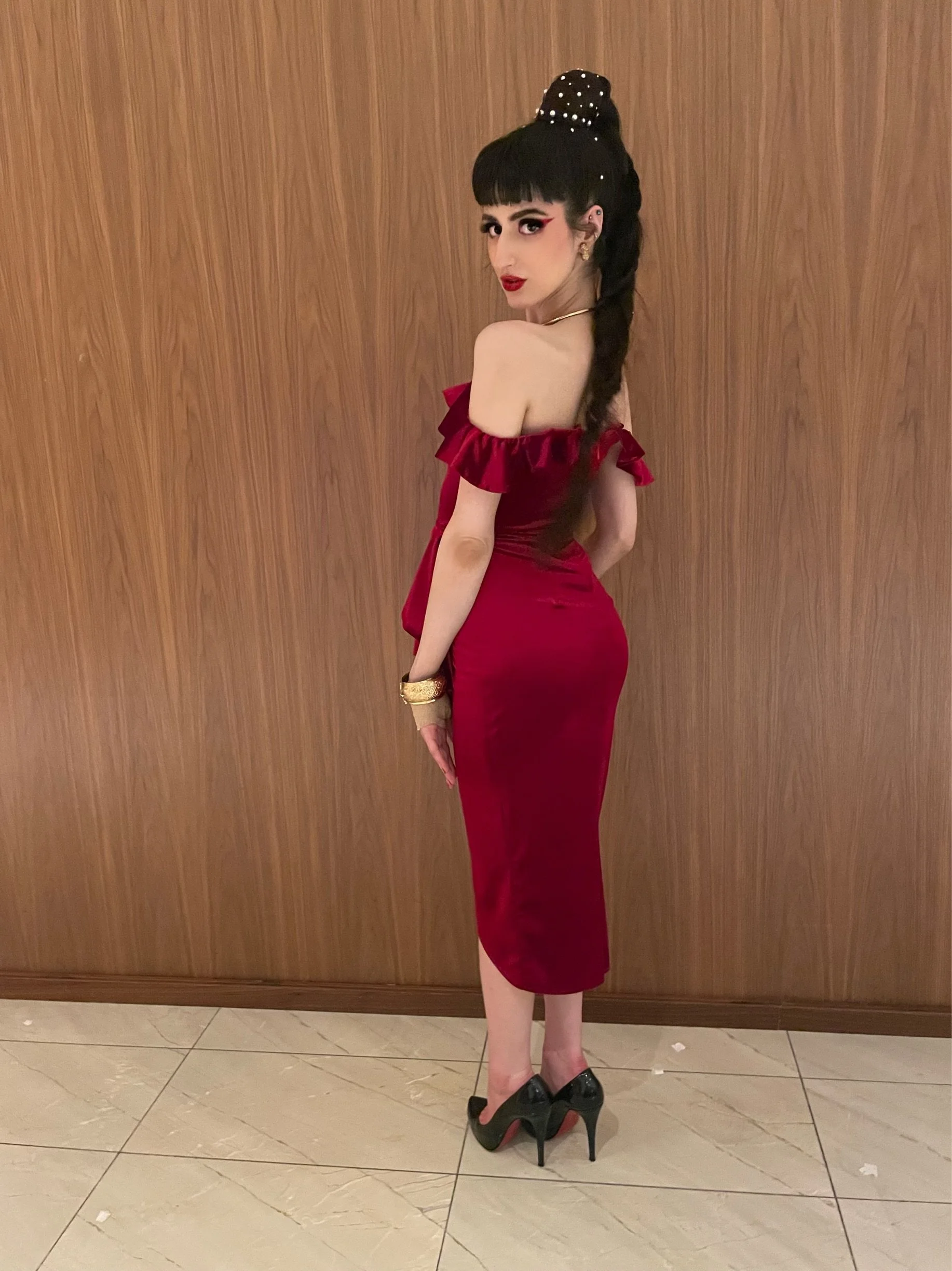 The Fitzroy Review (Toronto Dress Rental Service) — Sarah Freia