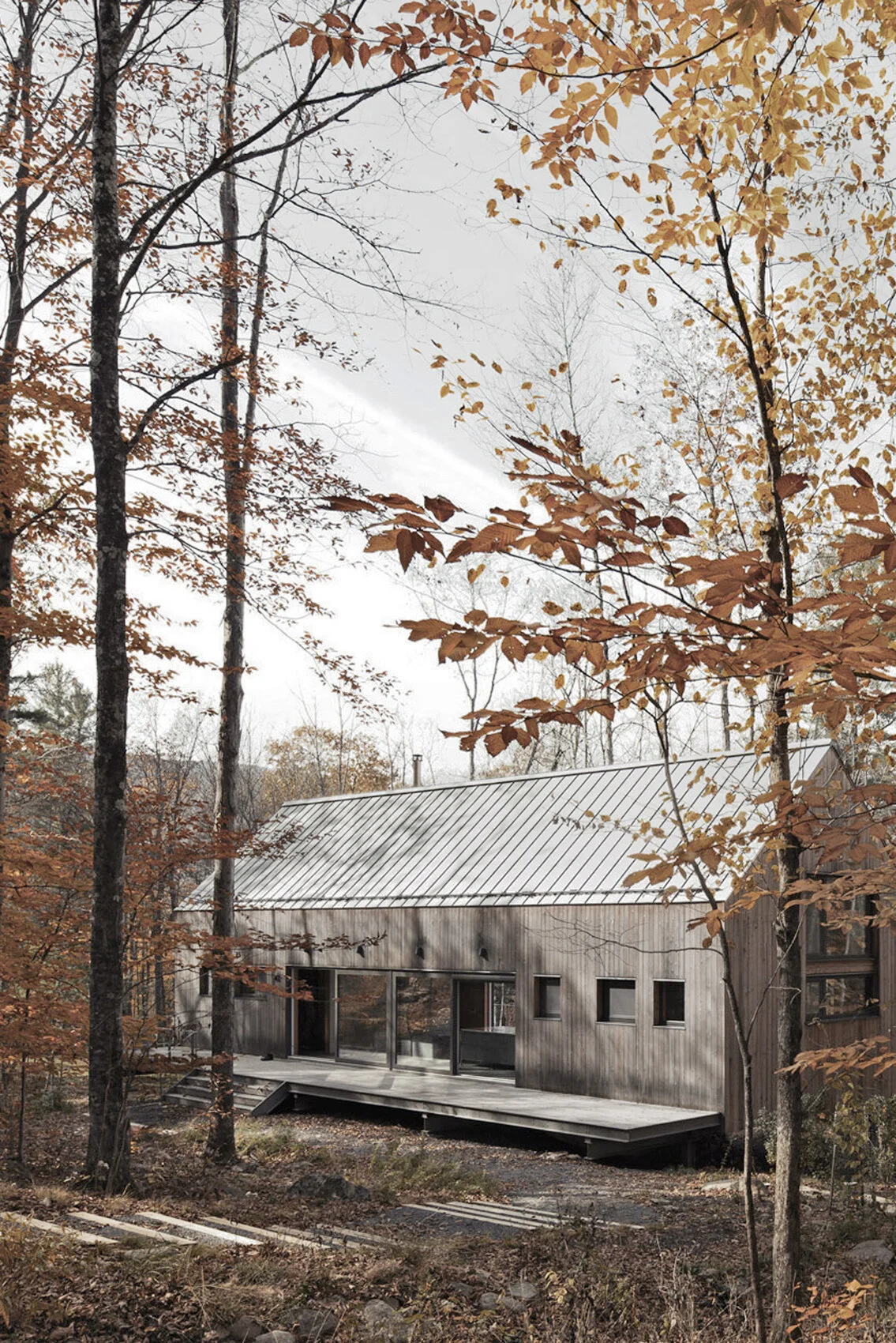 Una casa-refugio a las afueras de Nueva York — Himera Estudio ...