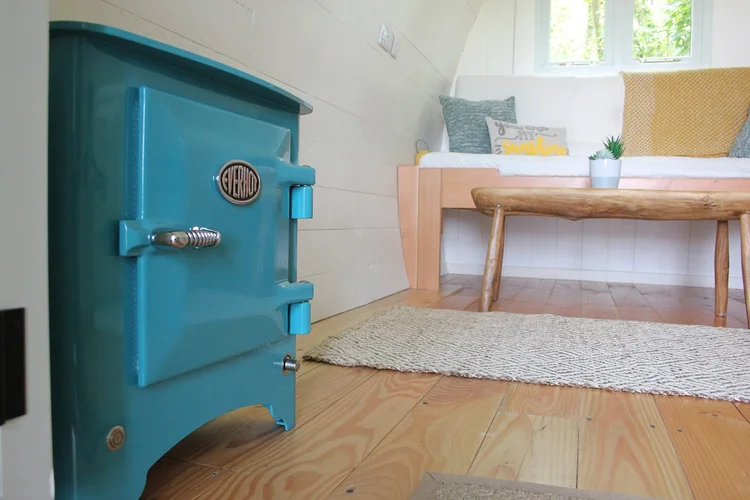 Handmade luxury Pod with or without bathroom — Timeless Spaces
