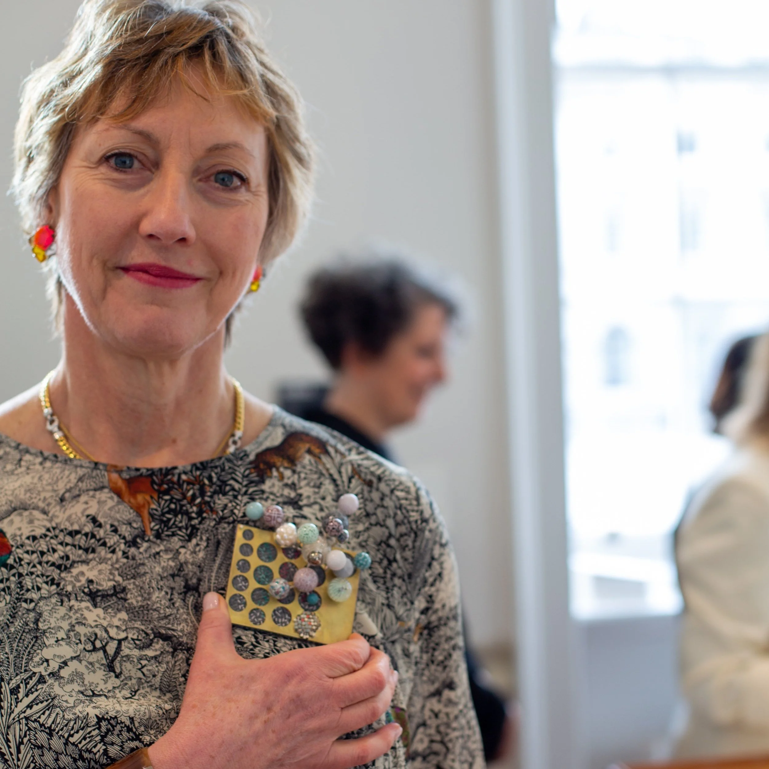 Women's Club for Crafts Events and Luxury Travel - Rue Pigalle