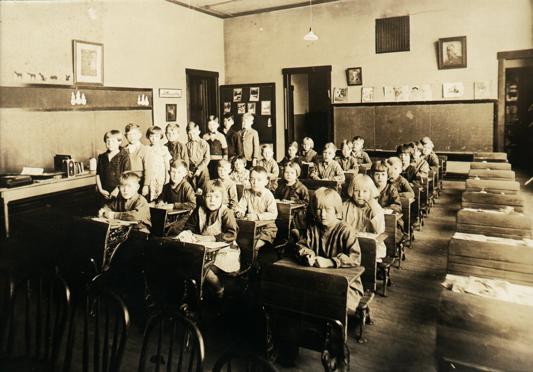 History 21 The Podcast - 1.08 Anna Gorham — Anoka County Historical Society