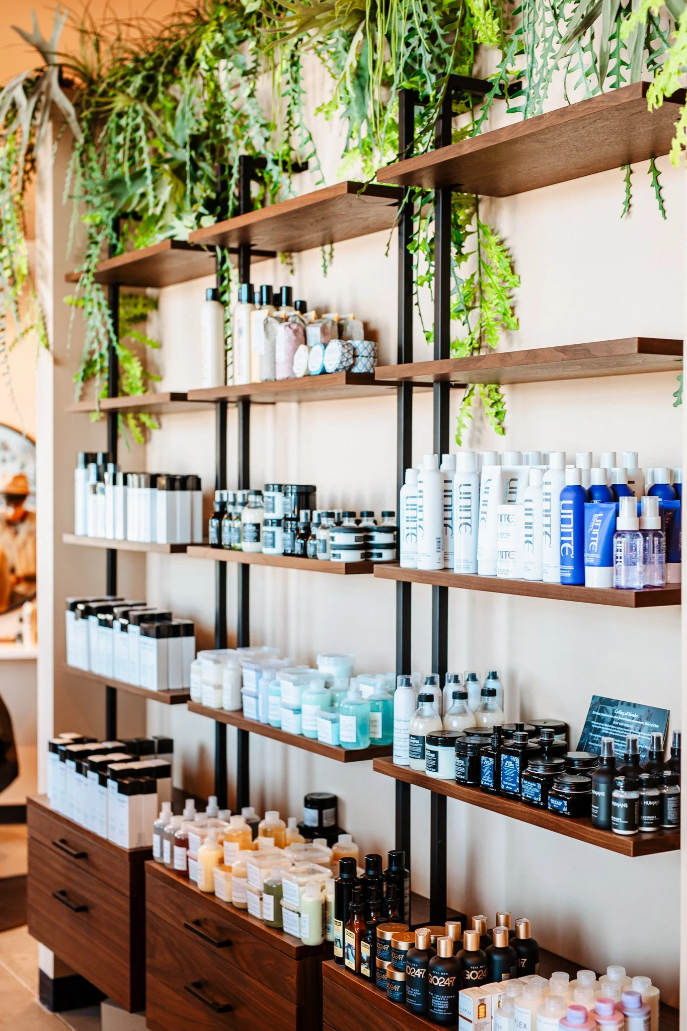 Bee Cave Salon Gallery — Deep Roots ATX Salon