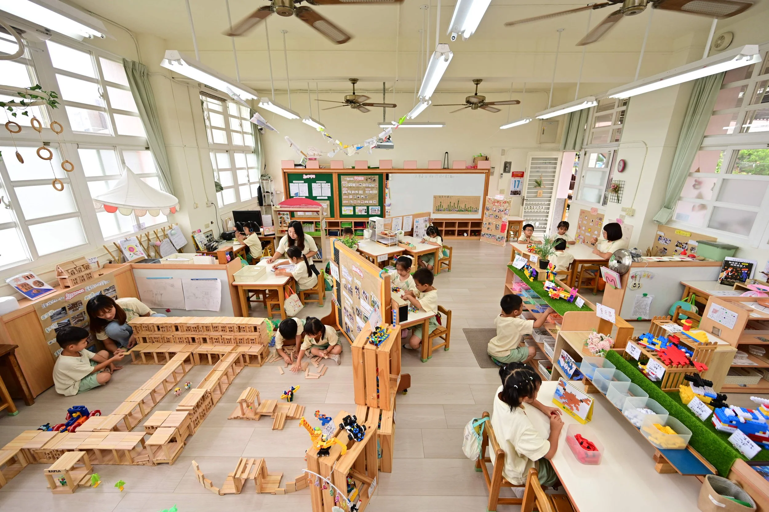 索取玩趣腦小刊 - ToyBrain玩具腦，獲得國際認證的優質STEAM教育社群