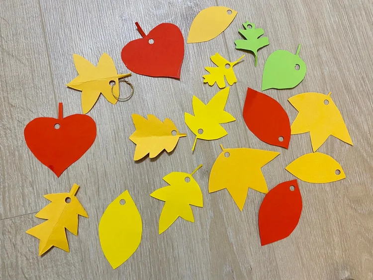 感恩節的勞作！魚寶魚媽帶小朋友用牛皮紙袋做感恩樹、學會說感謝