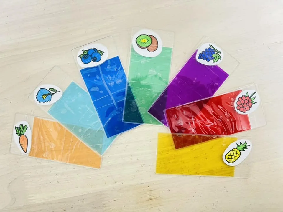 喝杯綜合果汁學混色！跟著Nyle一起做顏色教具、當果汁店老闆