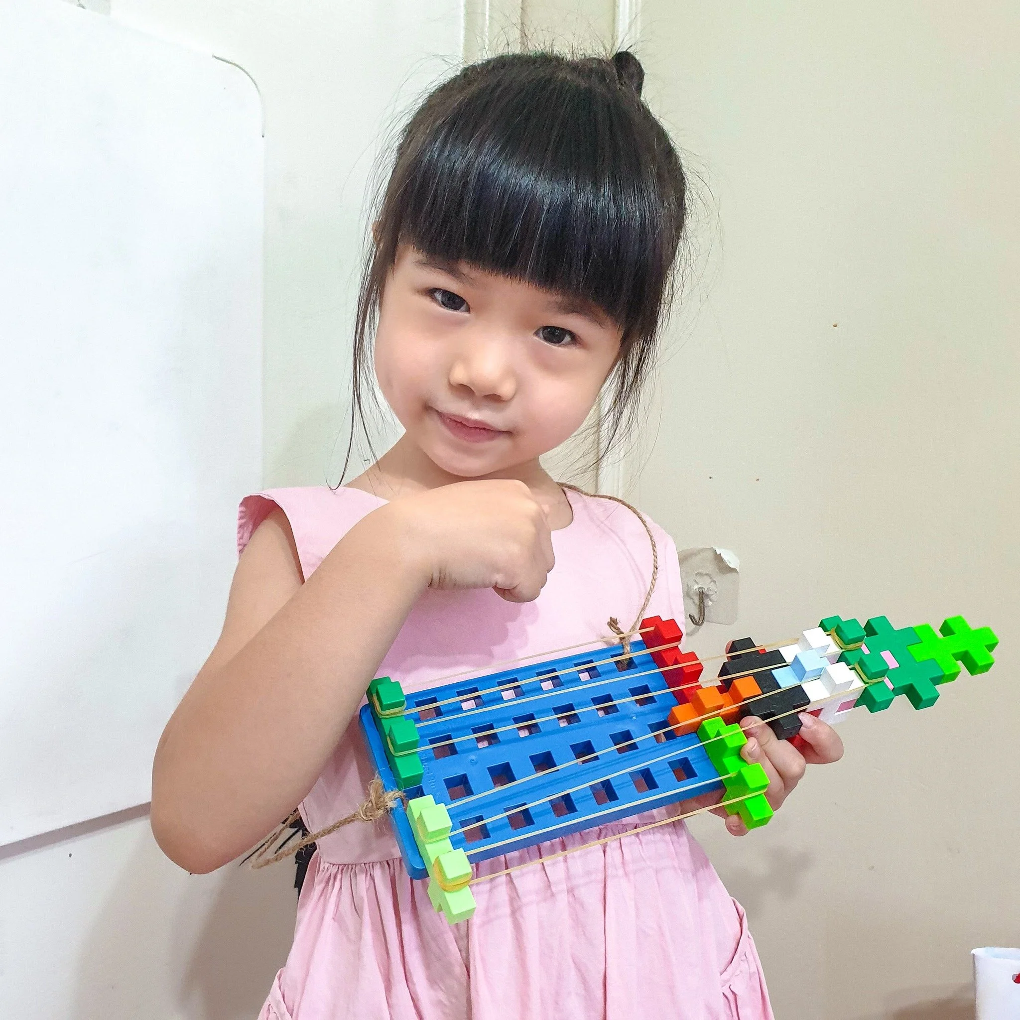 幼兒就可以玩的棋盤遊戲！雙Q帶你玩葡萄棋、正方棋、孔明棋、割豆腐棋（免費下載）