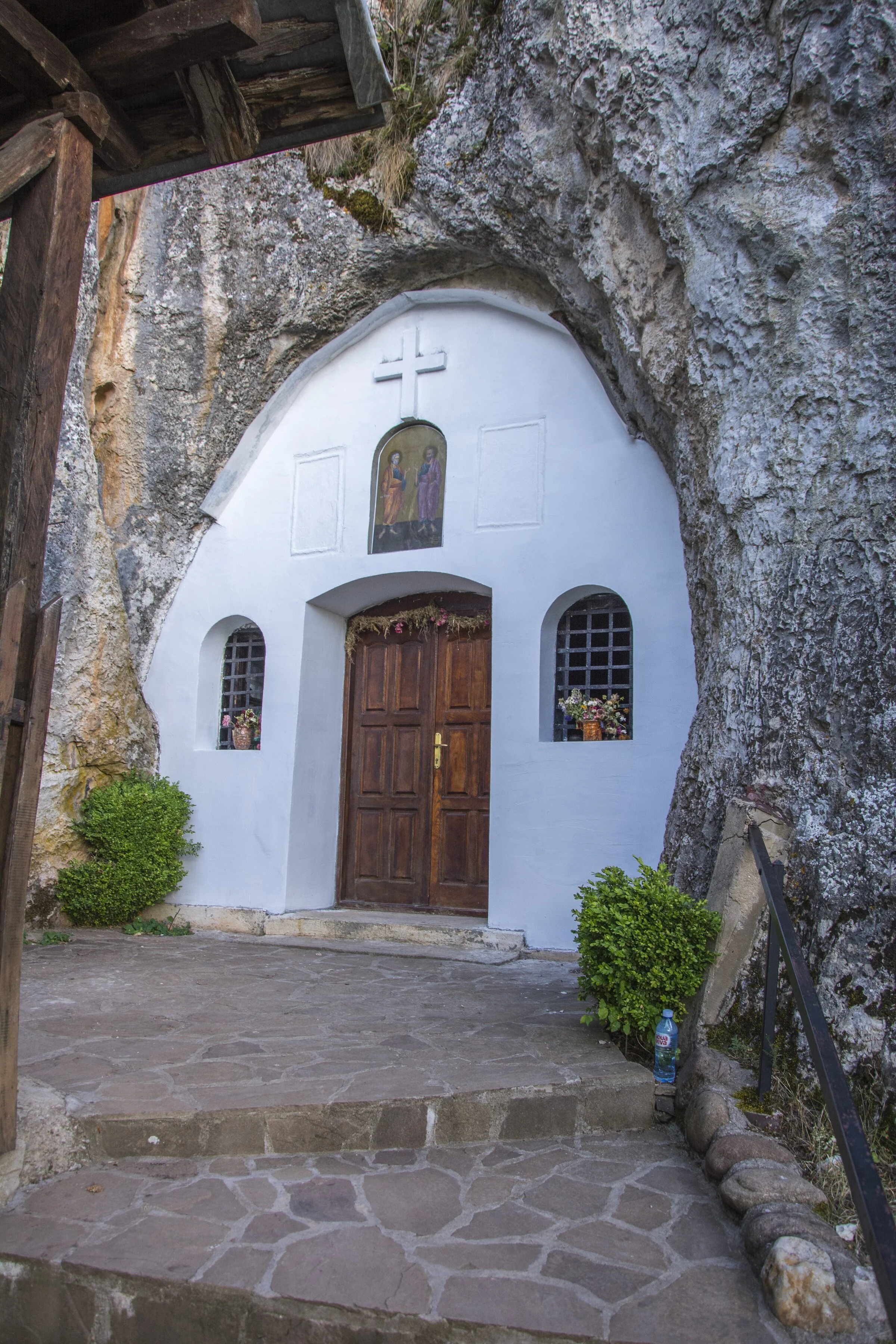 VELIKA TAJNA SRBIJE: U ovoj crkvi krije se FRESKA kakve nema NIGDE U ...