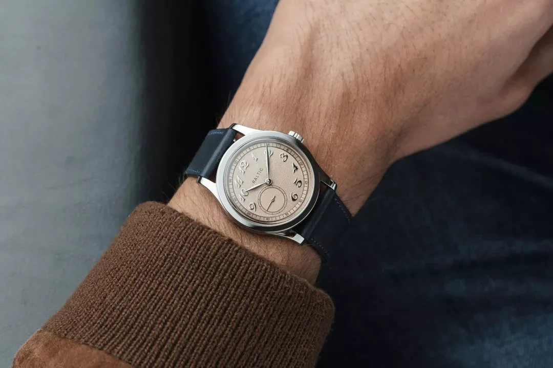The 14 Best Dress Watches Under $1000 For 2024 — Wrist Enthusiast