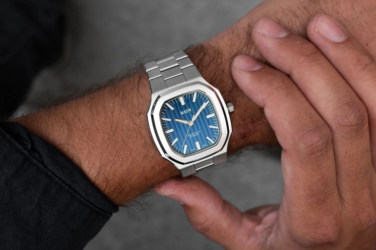 15 Best Blue Dial Watches Under $1,000