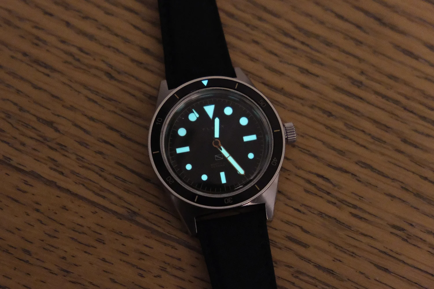 Hands-On Review of the Fleux FLX001 and FLX002 Dive Watches