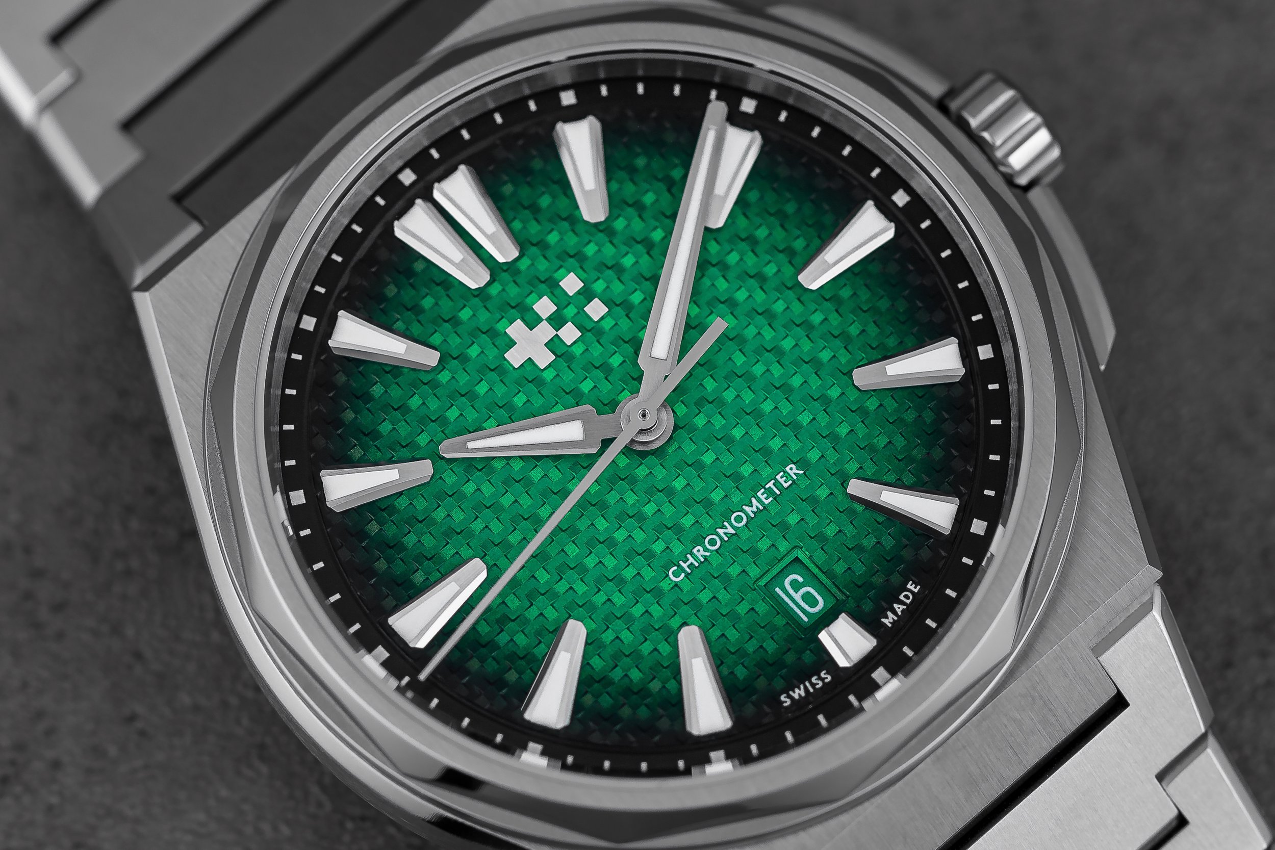 Hands-On Review of the Christopher Ward The Twelve Titanium