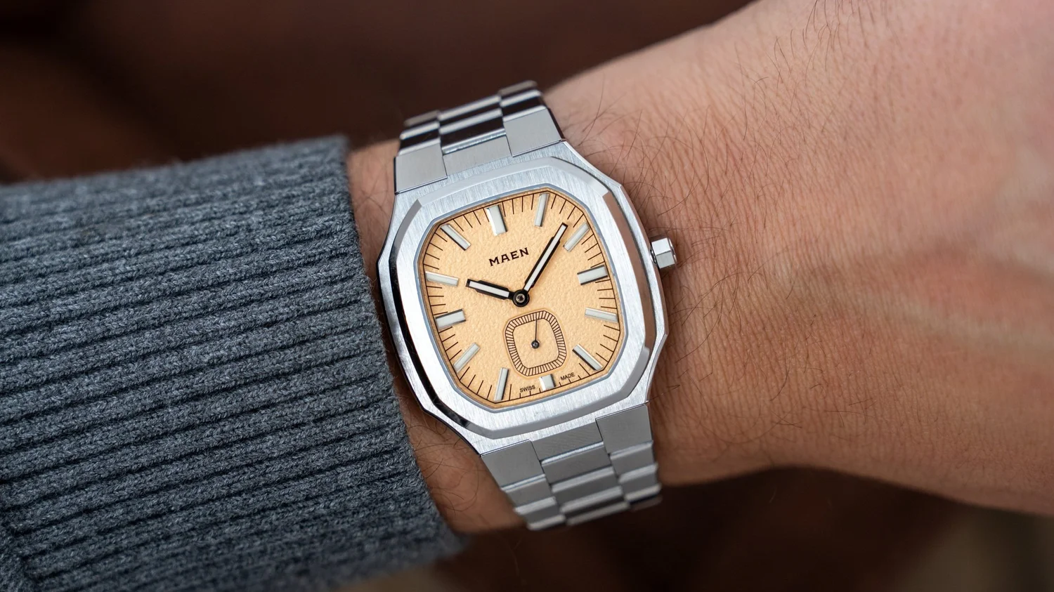 Hands-On Maen Manhattan 37 Ultra Thin Review