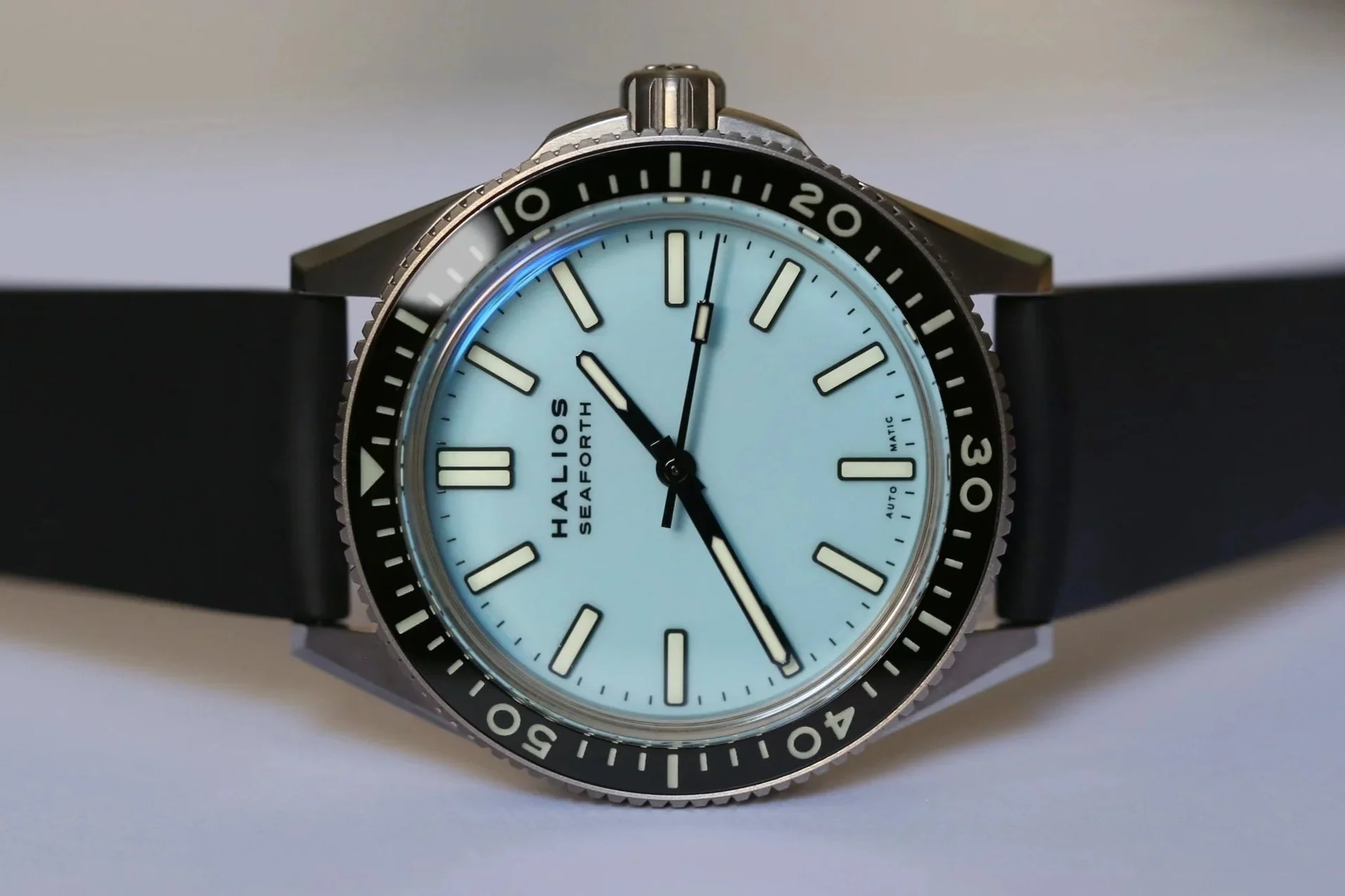 40 Best Microbrand Watches at All Price-Point