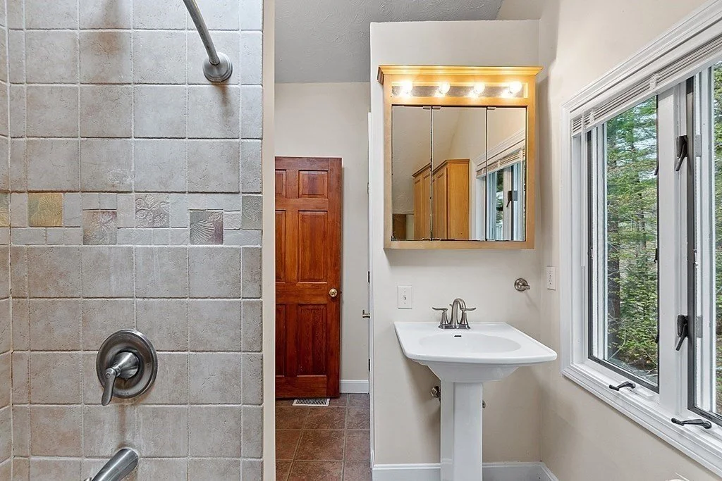 How to remodel a bathroom? A step-by-step look into a bathroom gut ...