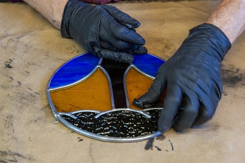 A Glass Fantasy — All you need to know about putty