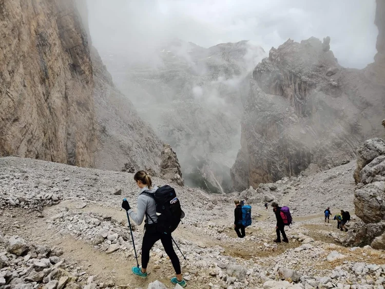 Alta Via 1 Dolomites – Route, Map, Itinerary & Hut-to-Hut Planning ...
