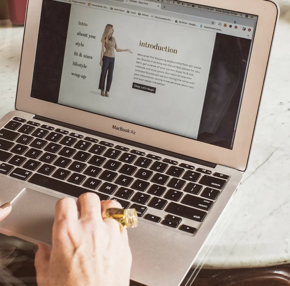 What is it like to work with a virtual fashion stylist? — Unfoldid