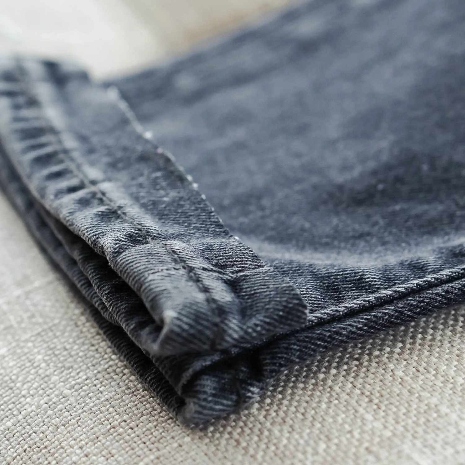 DIY Guide: Create Frayed Hem Denim from Jeans You Already Own — Unfoldid