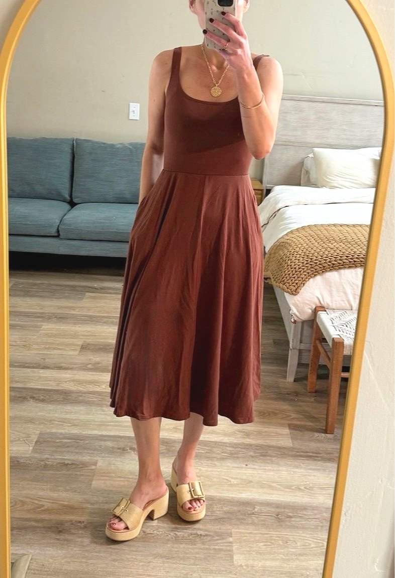 The 12 Untrendy Pieces We Have In Our Carts For Spring As 40ish Women ...