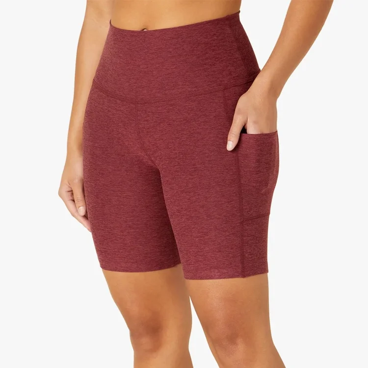 The 17 Most Flattering Shorts For Curvy Bodies — The Candidly