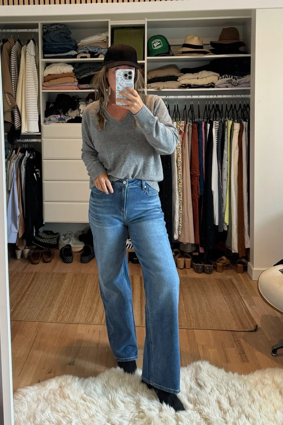 Here's Exactly How To Build A Cold Weather Capsule Wardrobe If You’re ...