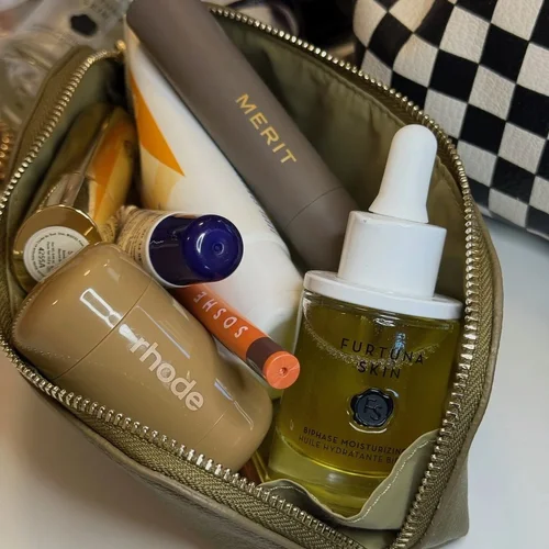 This Product Is Our Secret Weapon For Tight, Cold-Weather Skin—And It ...