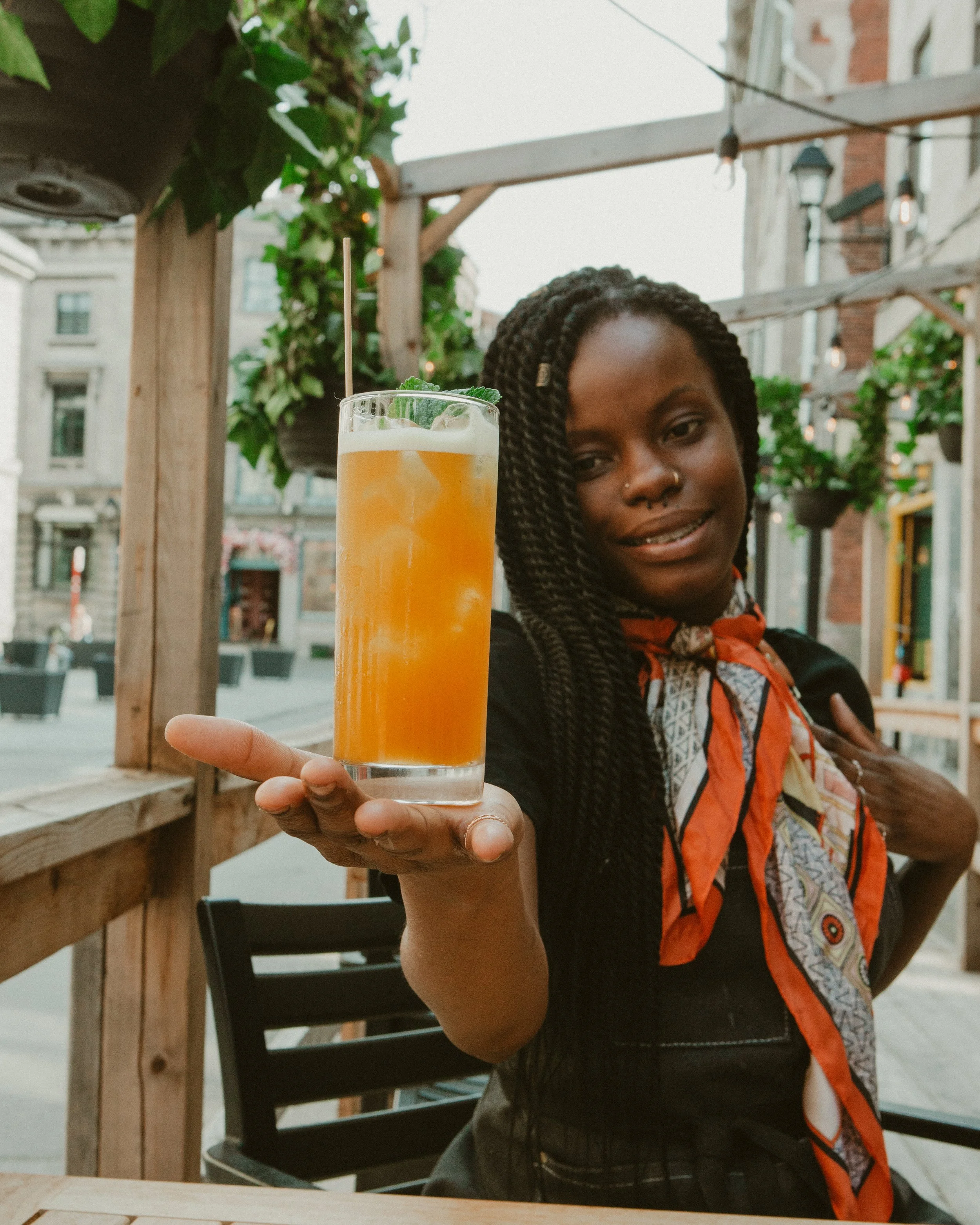 Pub Wolf&Workman best pub in old Montreal — Pub Wolf & Workman