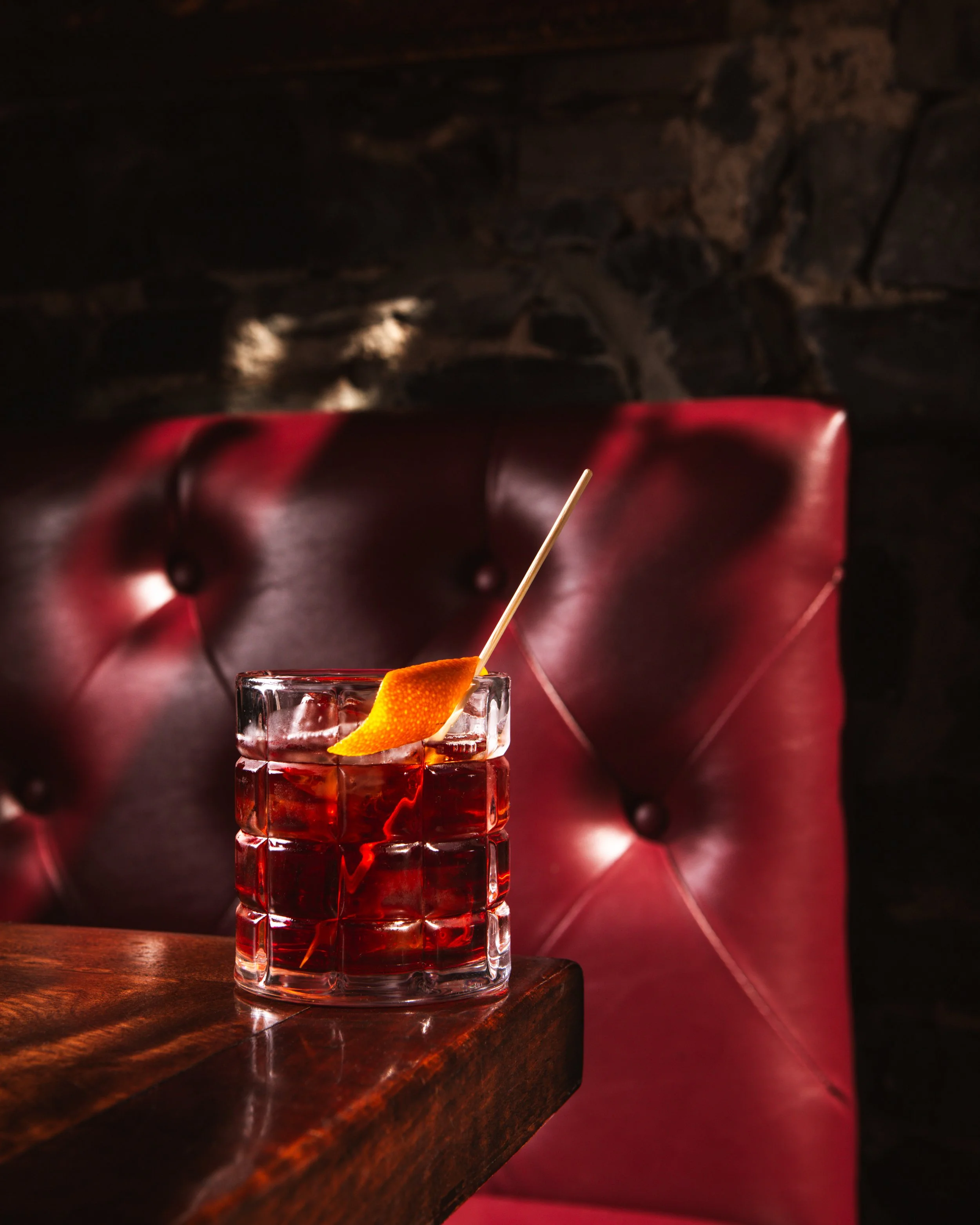 Pub Wolf&Workman best pub in old Montreal — Pub Wolf & Workman