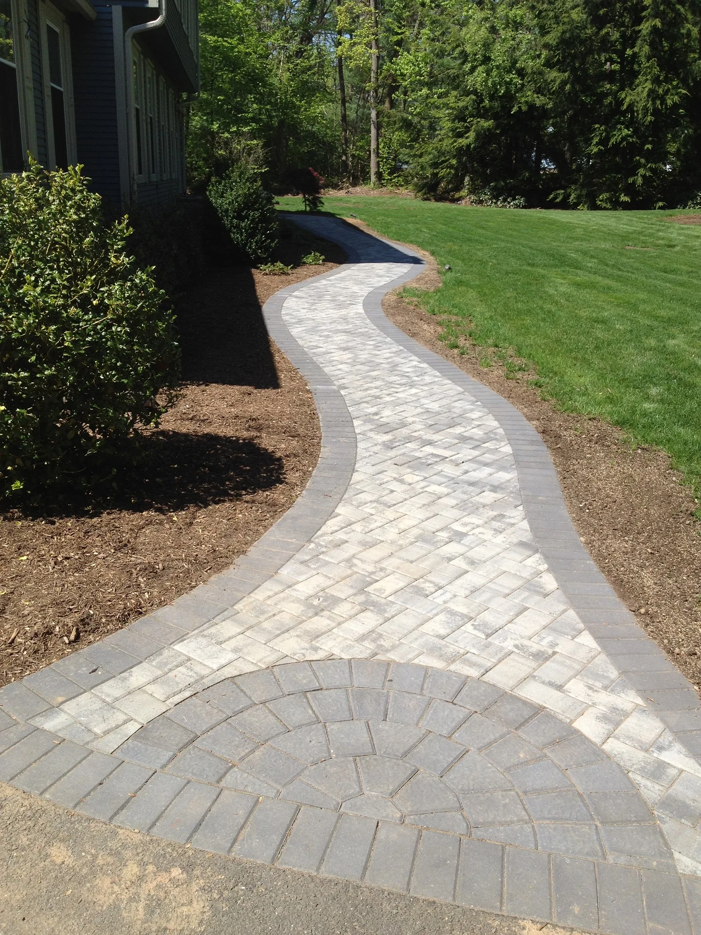 Interlocking Brick and Pavers Installation | Walkway & Patio Design