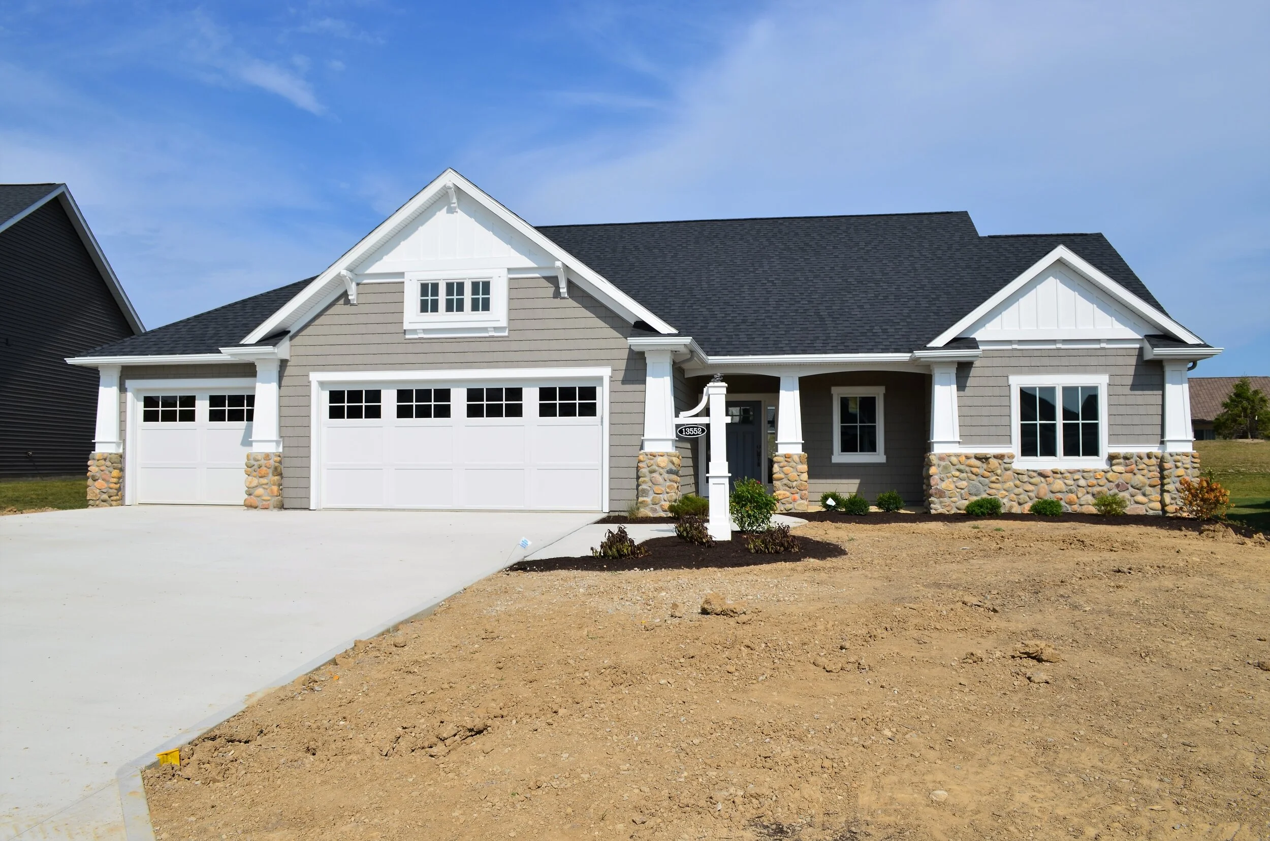 3 COM Gallery — Star Homes