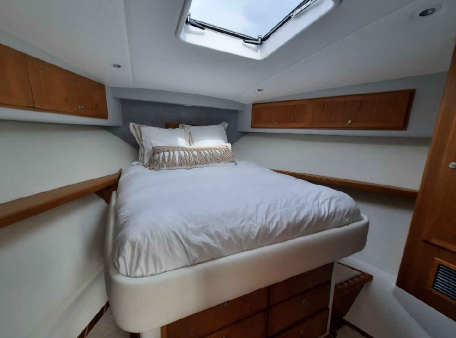 42 Yacht Design — Mag Bay Yachts
