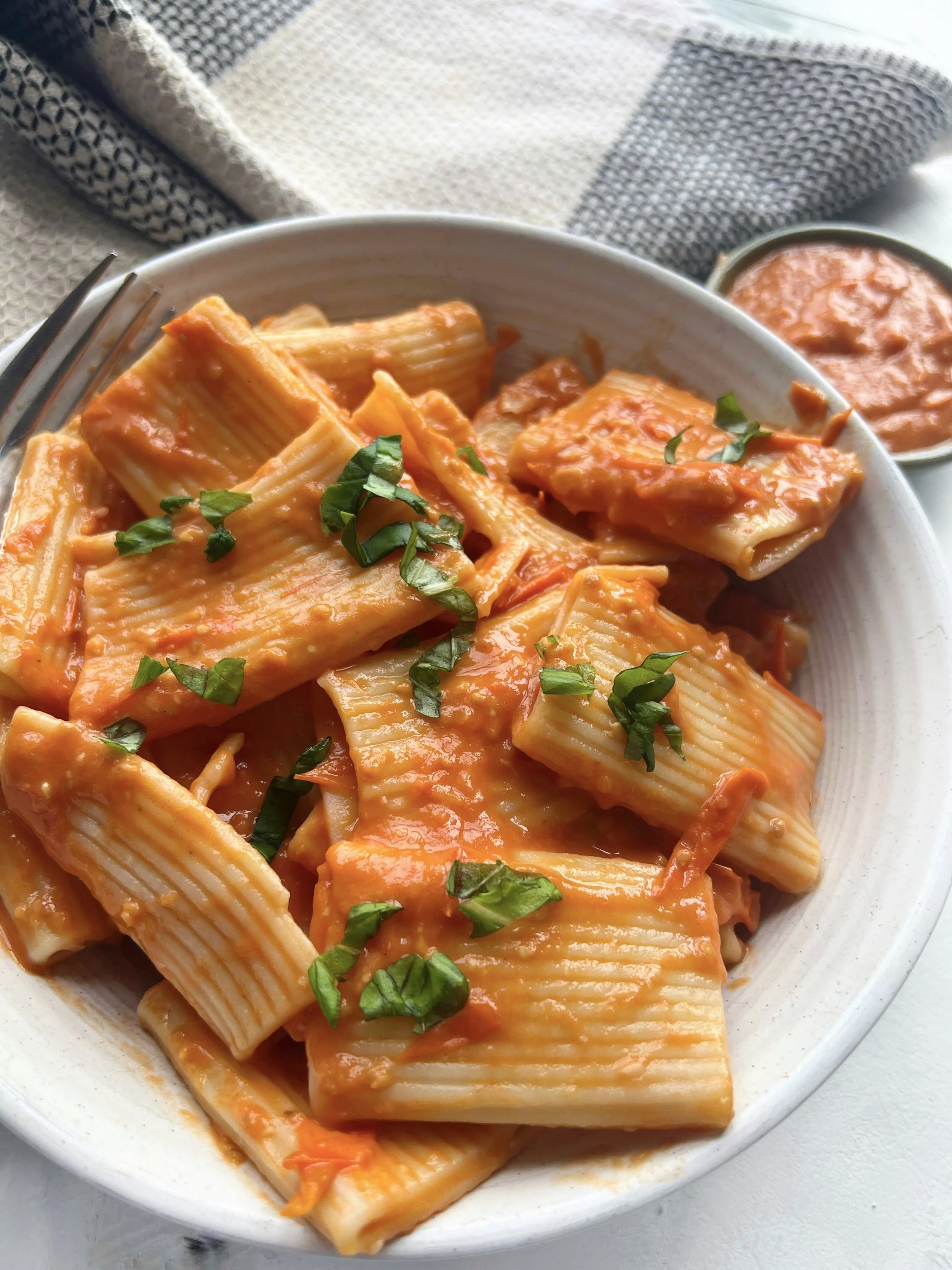 Pasta With Tomato Sauce