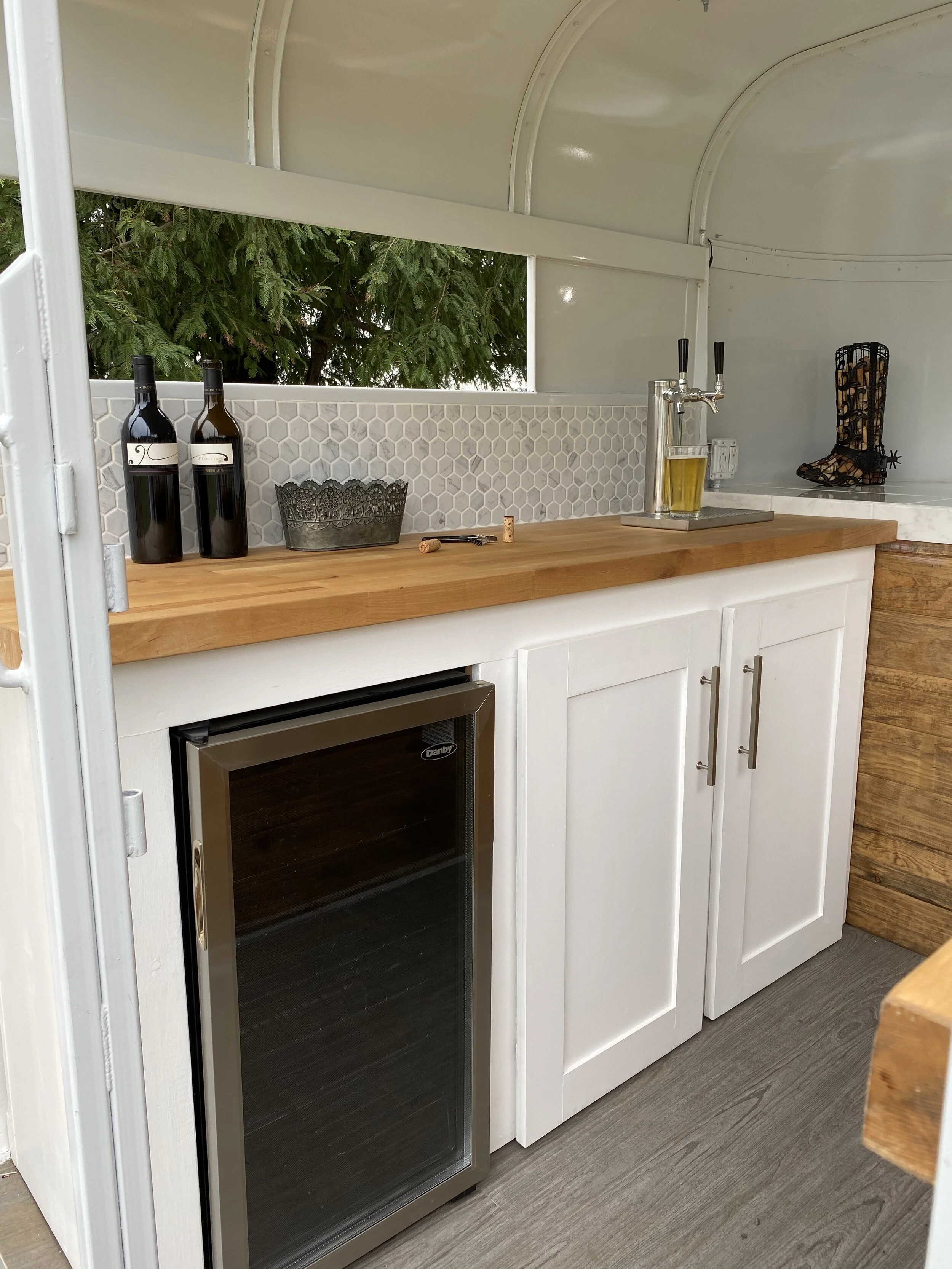 Franny - Horse Trailer Mobile Bar — Wolfe Party Rentals